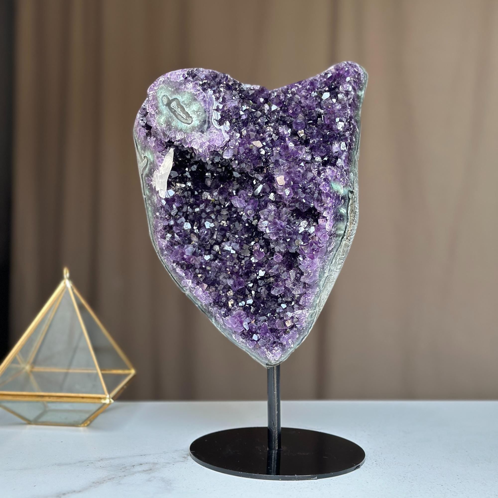 Extra large amethyst crystal with jasper formations, AAA quality ameth ...